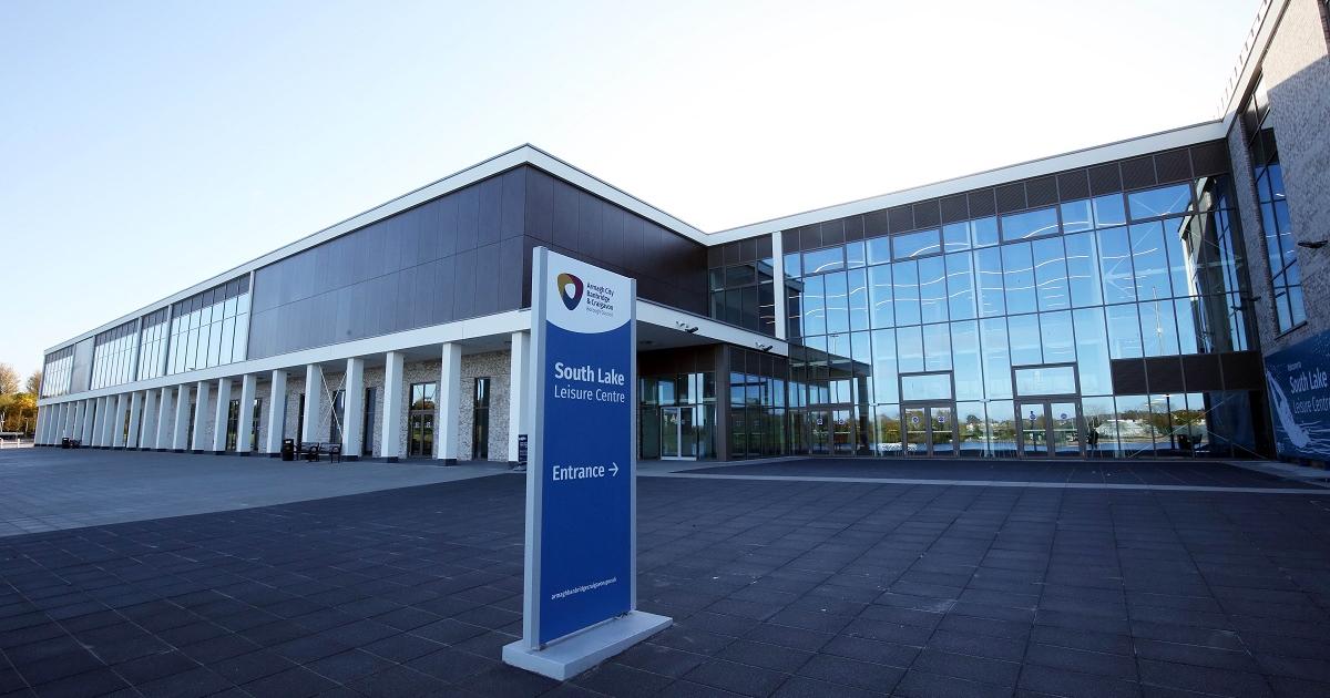 Council issues apology after child's leg turns blue in cold water at ...