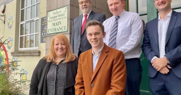Alliance praise integrated education plans on visit to Lurgan Model ...