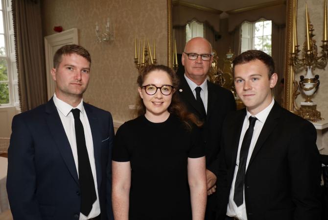 Tennyson pays tribute to Her Late Majesty Queen Elizabeth II - Your Lurgan